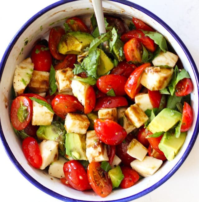 Avocado Caprese Salad Recipe - Rainbow Delicious